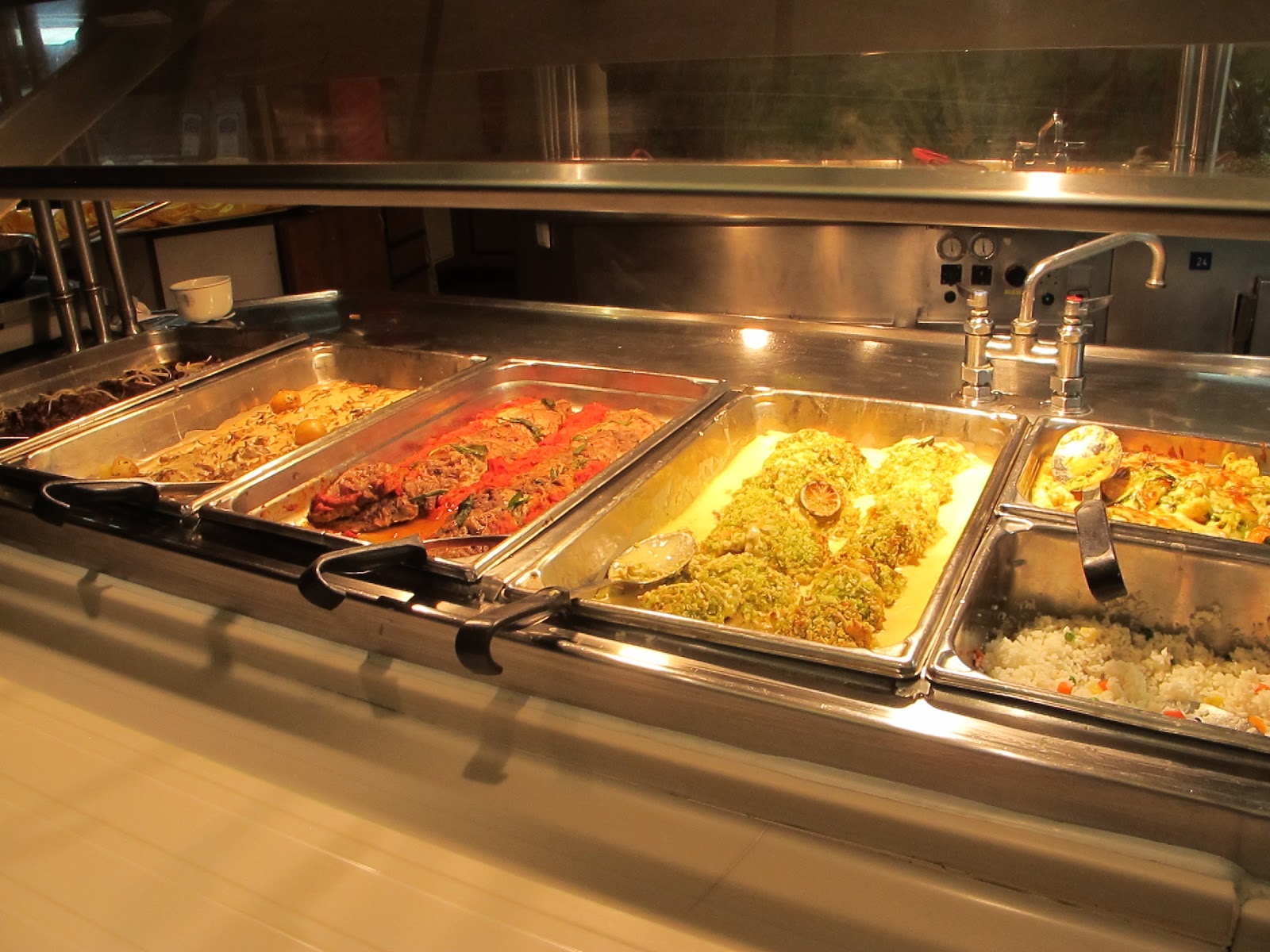 Eat the world: Fred Olsen Cruise on M S Braemar: Tagamet nights