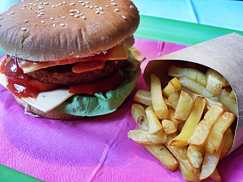 Ma Cuisine Végétalienne: Hamburgers frites (Vegan)