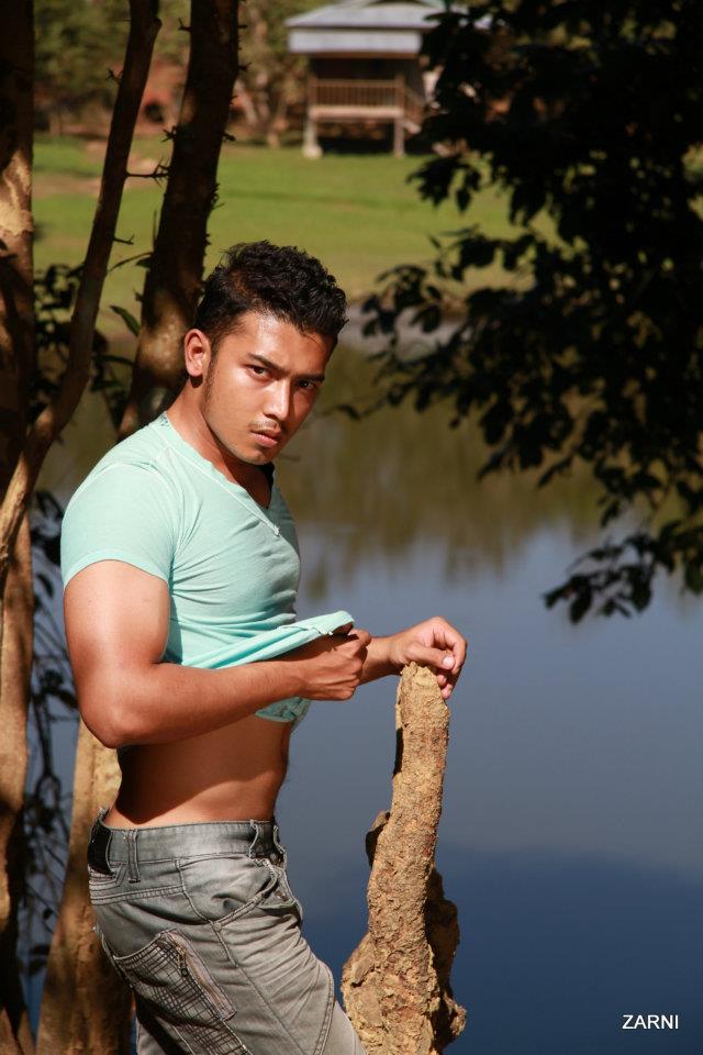 M y a n m a r H u n k s: Zarni Htun