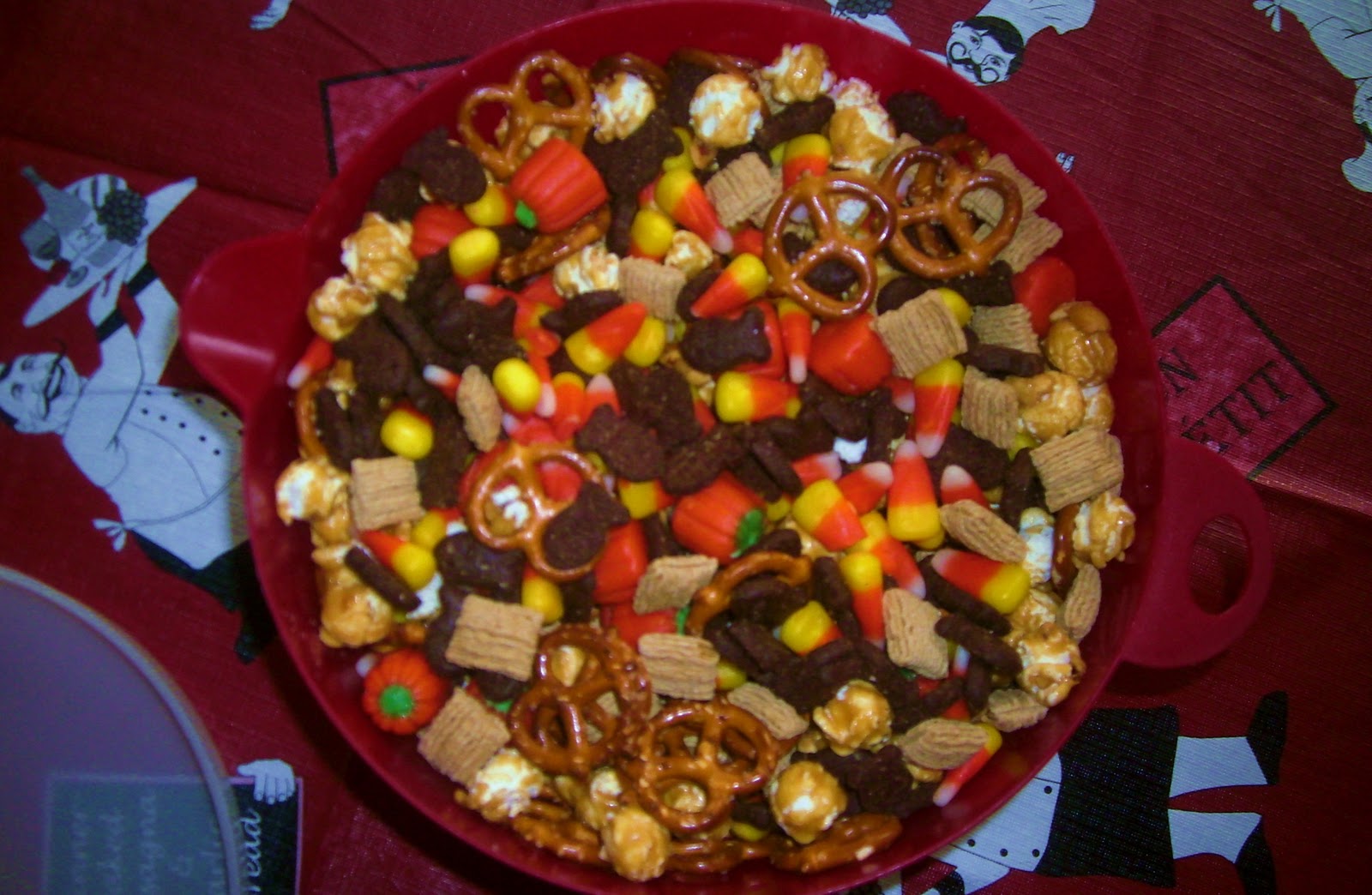 A Chick Who Can Cook: Scarecrow Crunch