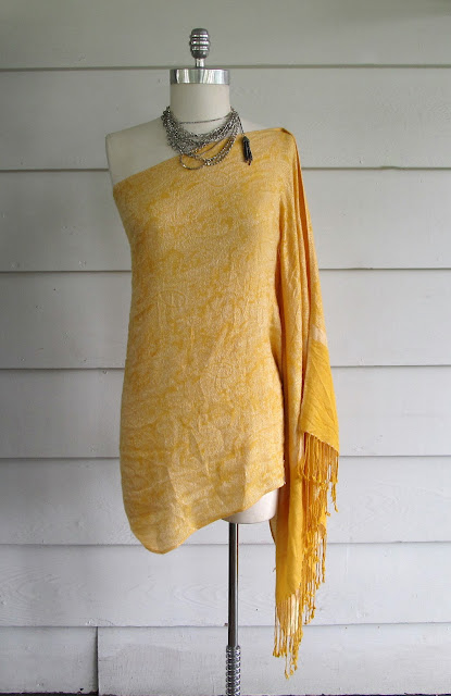 WobiSobi: Off the Shoulder Scarf Shirt / Dress. DIY