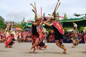 INILAH TARI-TARIAN TRADISIONAL INDONESIA BESERTA GAMBAR DAN MAKNANYA ...