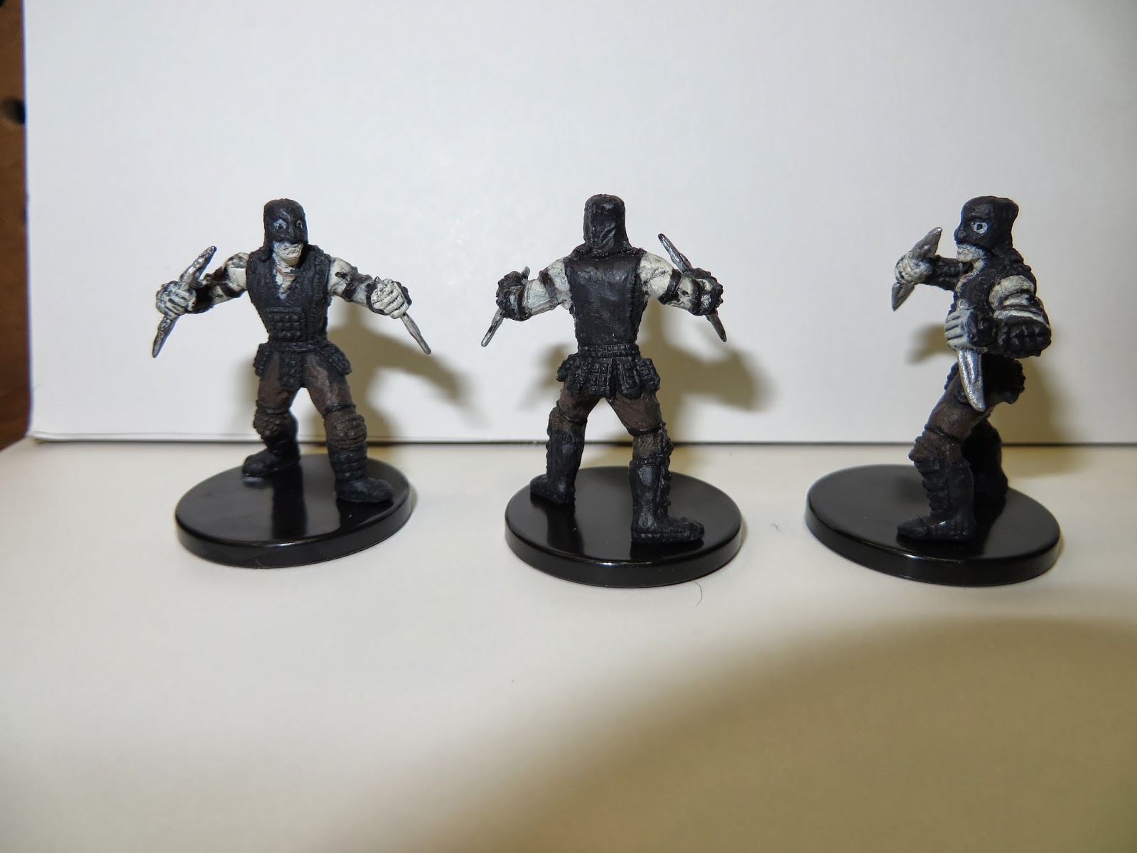 Real Minis: Pathfinder Battles wizkids Legends of Golarian in hand review
