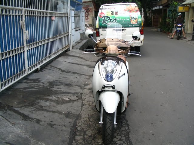 Doctor Matic Klinik Spesialis Motor Matic: Modifikasi Scoopy Baby Bobber