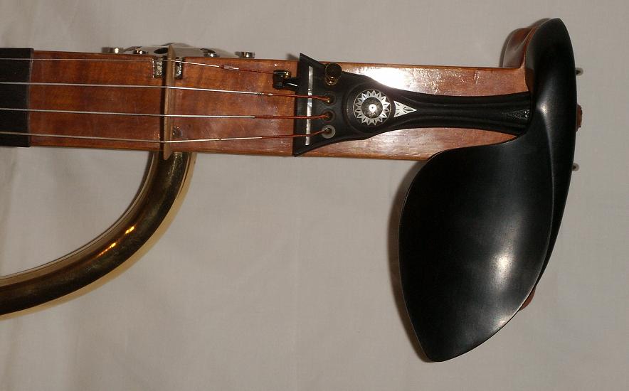 collectio instrumentorum: Horn-violin or Trumpet-violin