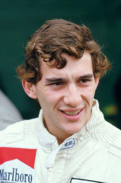 Ayrton Senna: Foto Do Macacão, Capacete, Balaclava E Sapatilha Da ...
