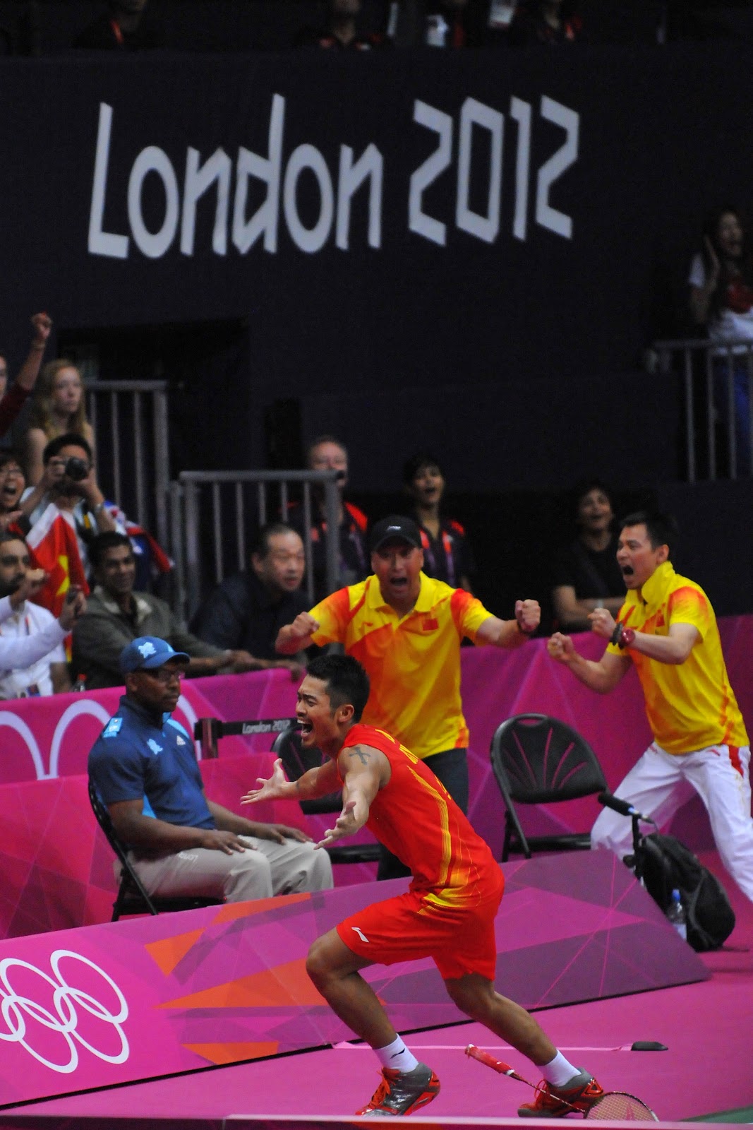 London 2012 Olympic Photo Blog: Badminton - Men's Singles Final (From ...