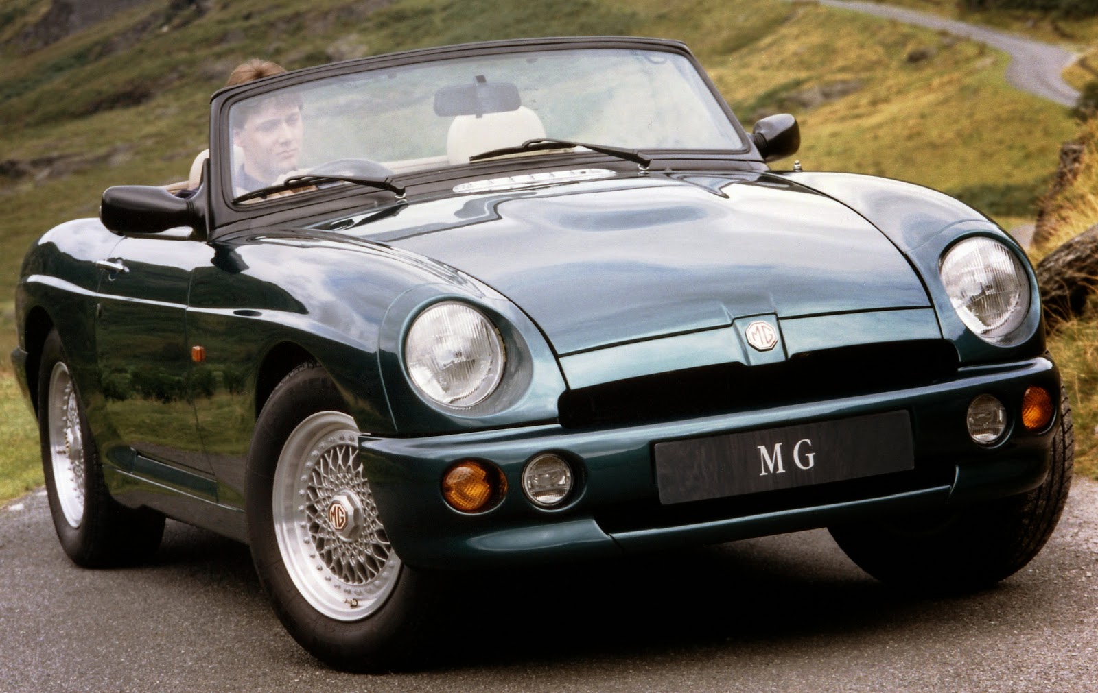 Rover 75 and MG ZT Online: 1986 to 2005