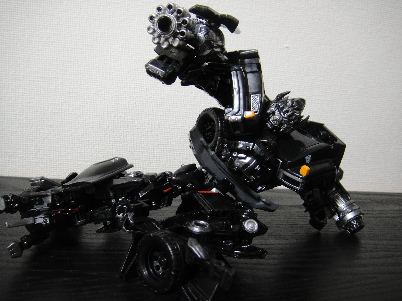 アイアンハイド（スタジオシリーズ）リペイント Transformers Studio Series Ironhide Custom Repaint