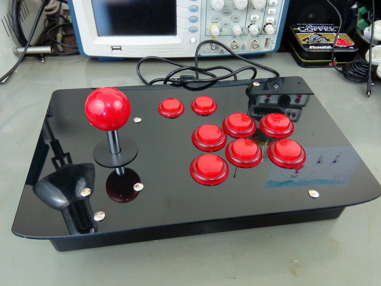 Pakéquis: Mais um controle arcade