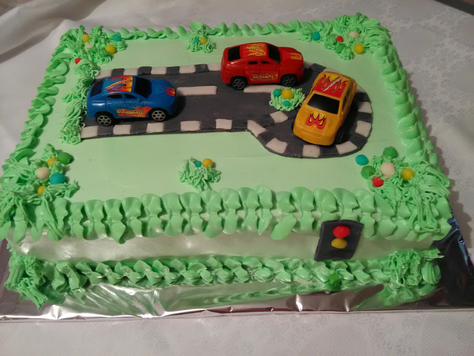 Torti i Kolaci-Sweet and savory kitchen.: Torta za rodenden, avtomobili ...