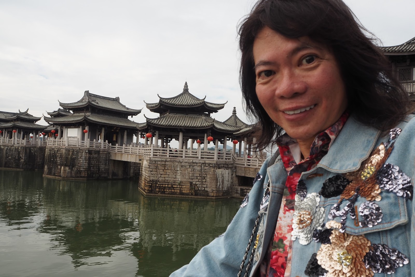 Kee Hua Chee Live!: AMBER CHIA BRINGS HER PARENTS, NIECE EMILY AND ...