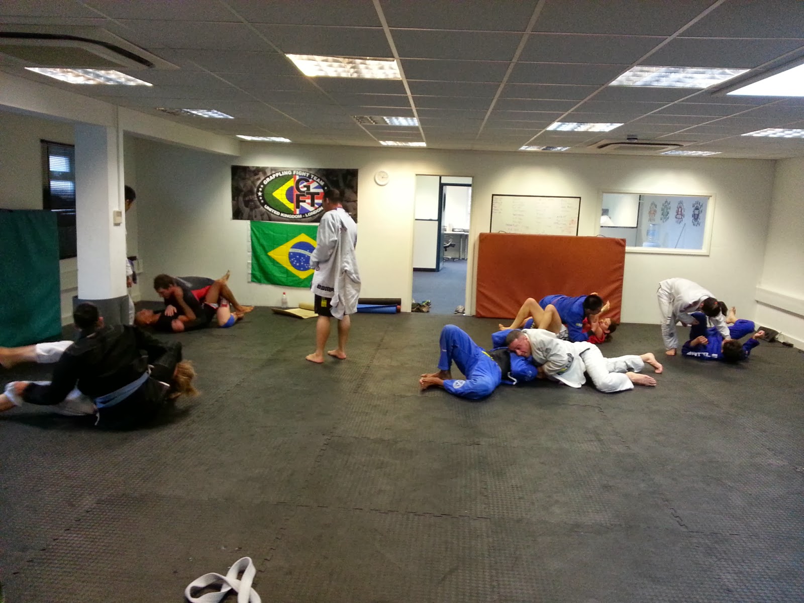 October 2013 ~ GFTEAM (Grappling Fight Team) Brazilian Jiu Jitsu London UK
