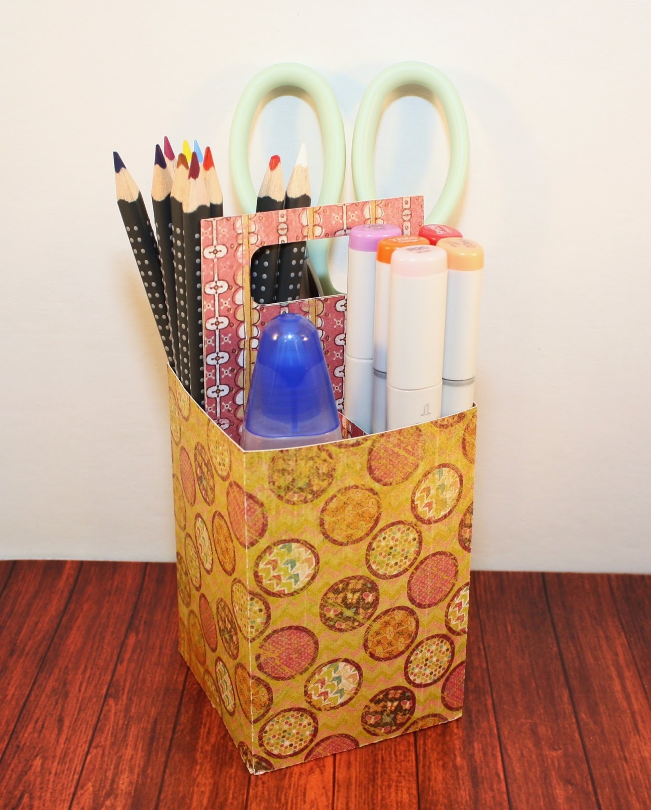 New Desk Caddy Cutting File! | Bits of Paper