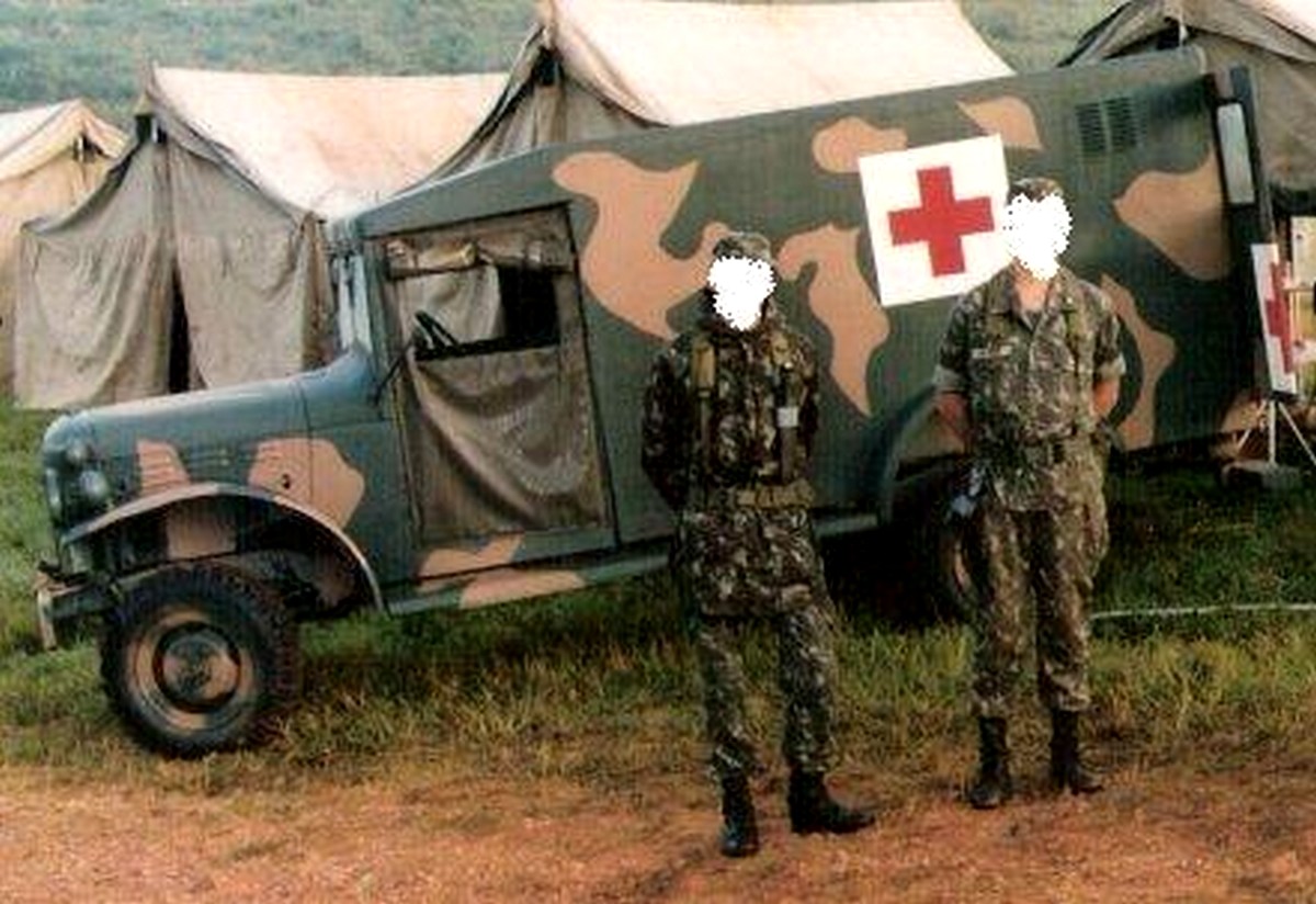 Viaturas Brasil: Dodge M-615 Ambulancia - Exército Brasileiro
