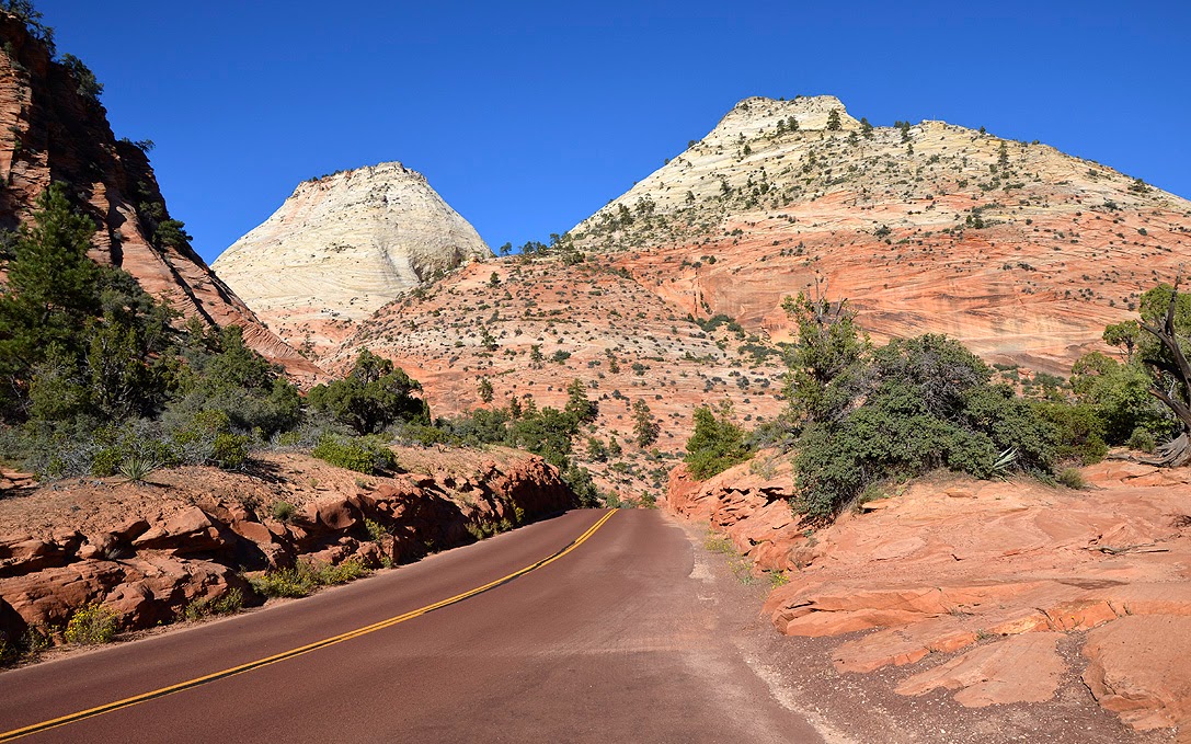 Earth-Roamers : Zion National Park and the Coral Pink Sand Dunes