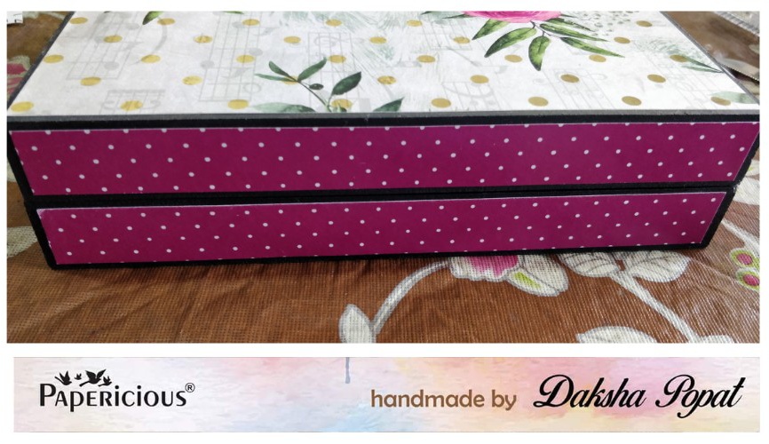 Shadow book box with mini according album