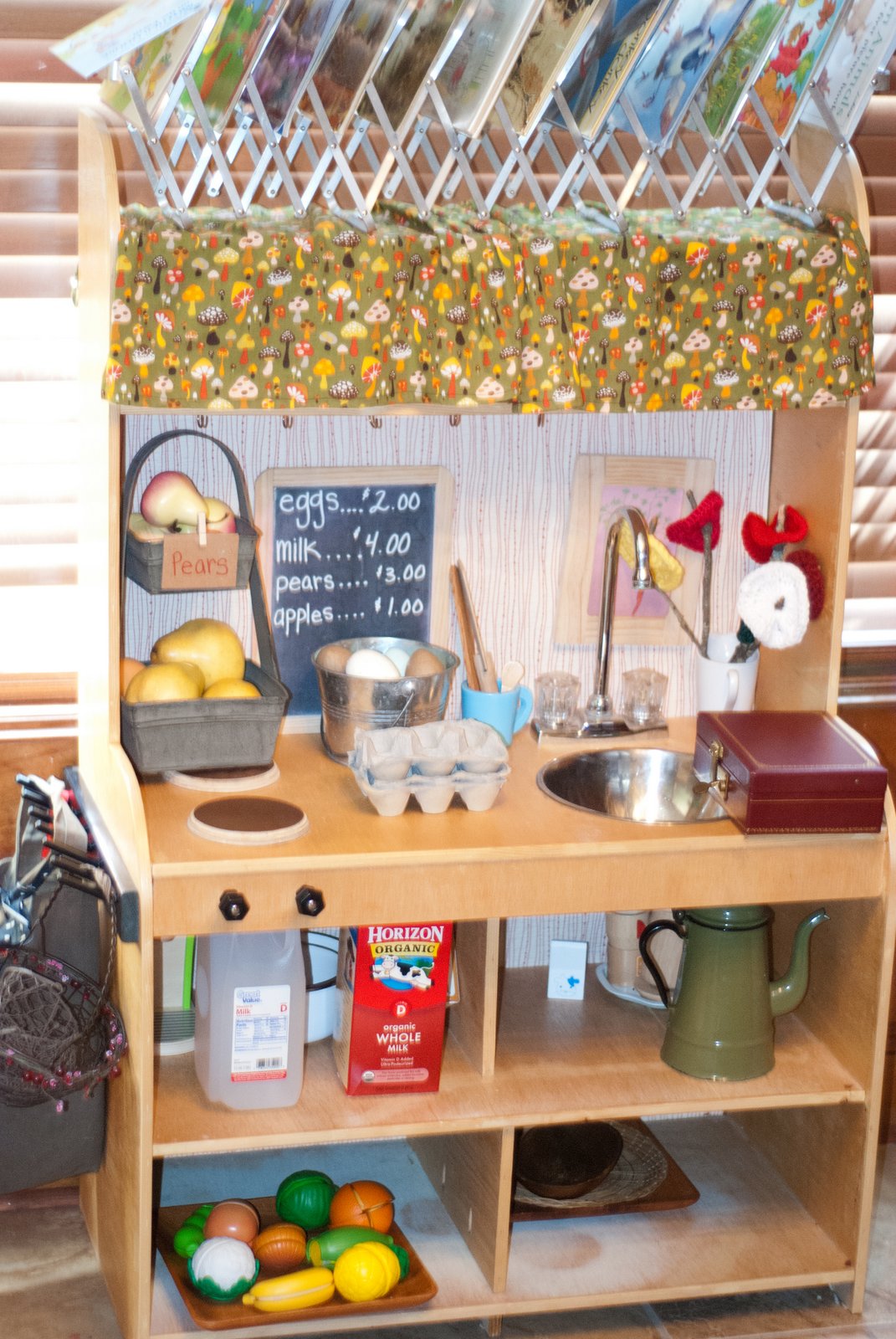 Teach Your Children Well: Farmer's Market Pretend Play