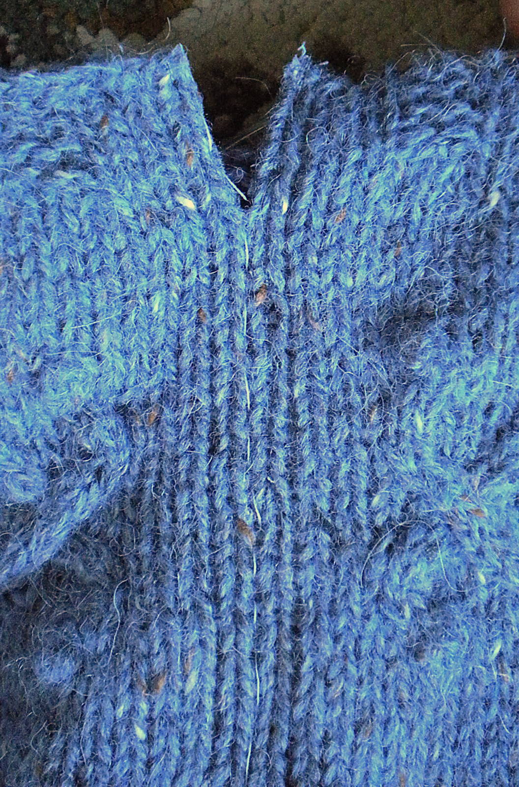 Comprehensively Quirky: Sweater Placket How-To