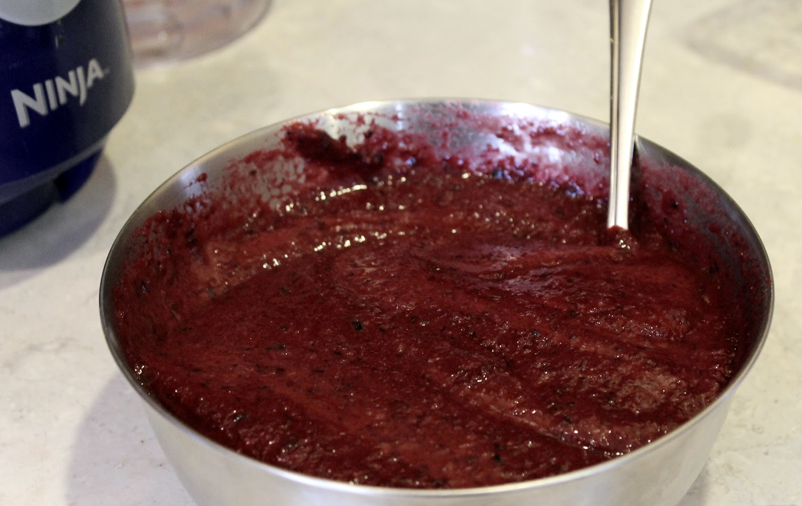 kitchen adventures} Homemade Baby Food Pouches With Fruits and Veggies.