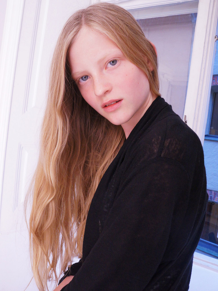 Clara H , Linn A , Emma S from MIKAs Model Managemet | About A Girl...