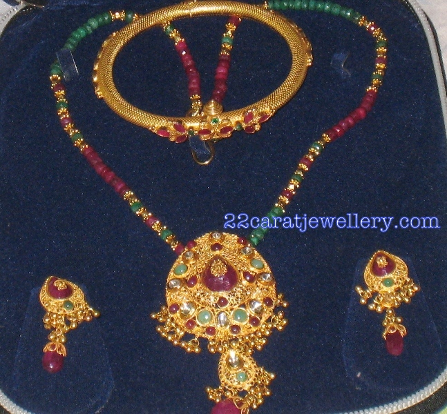 Gold and Ruby Beads Necklace Sets - Jewellery Designs