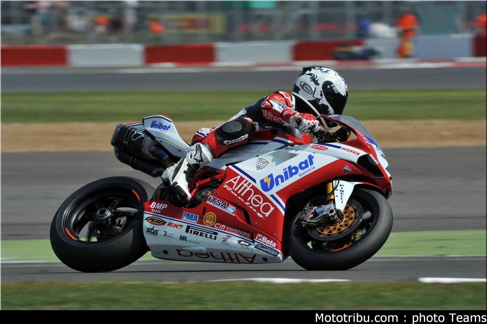 Racing Cafè: Carlos Checa World Champion SBK 2011