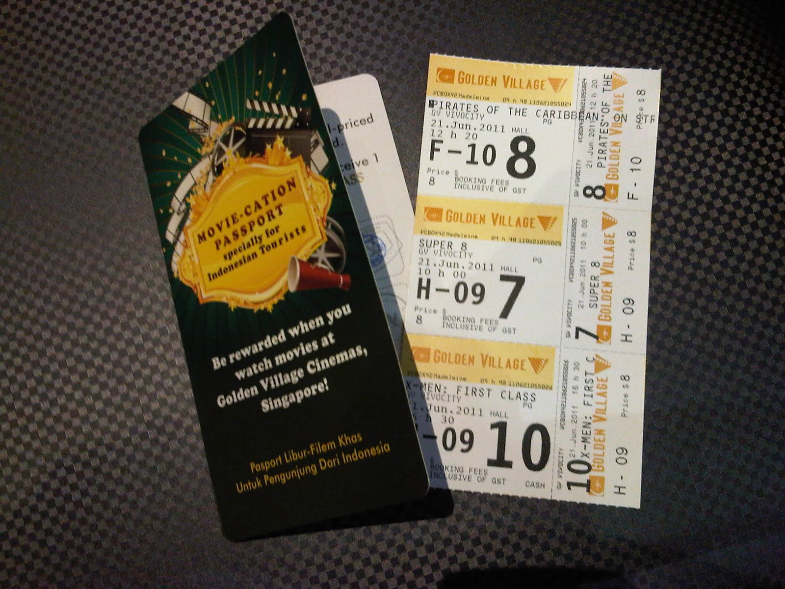 SUPER 8 REVIEW : SUPER 8 IS SUPERB - A Cinephile's Diary