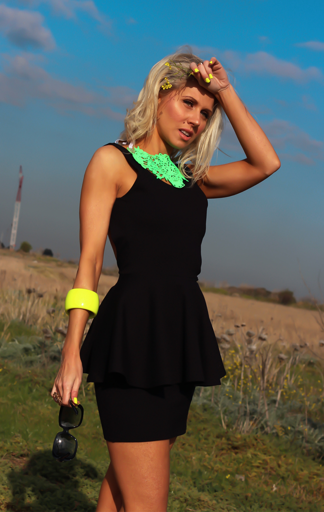 Justyna G: NEON-CHIC