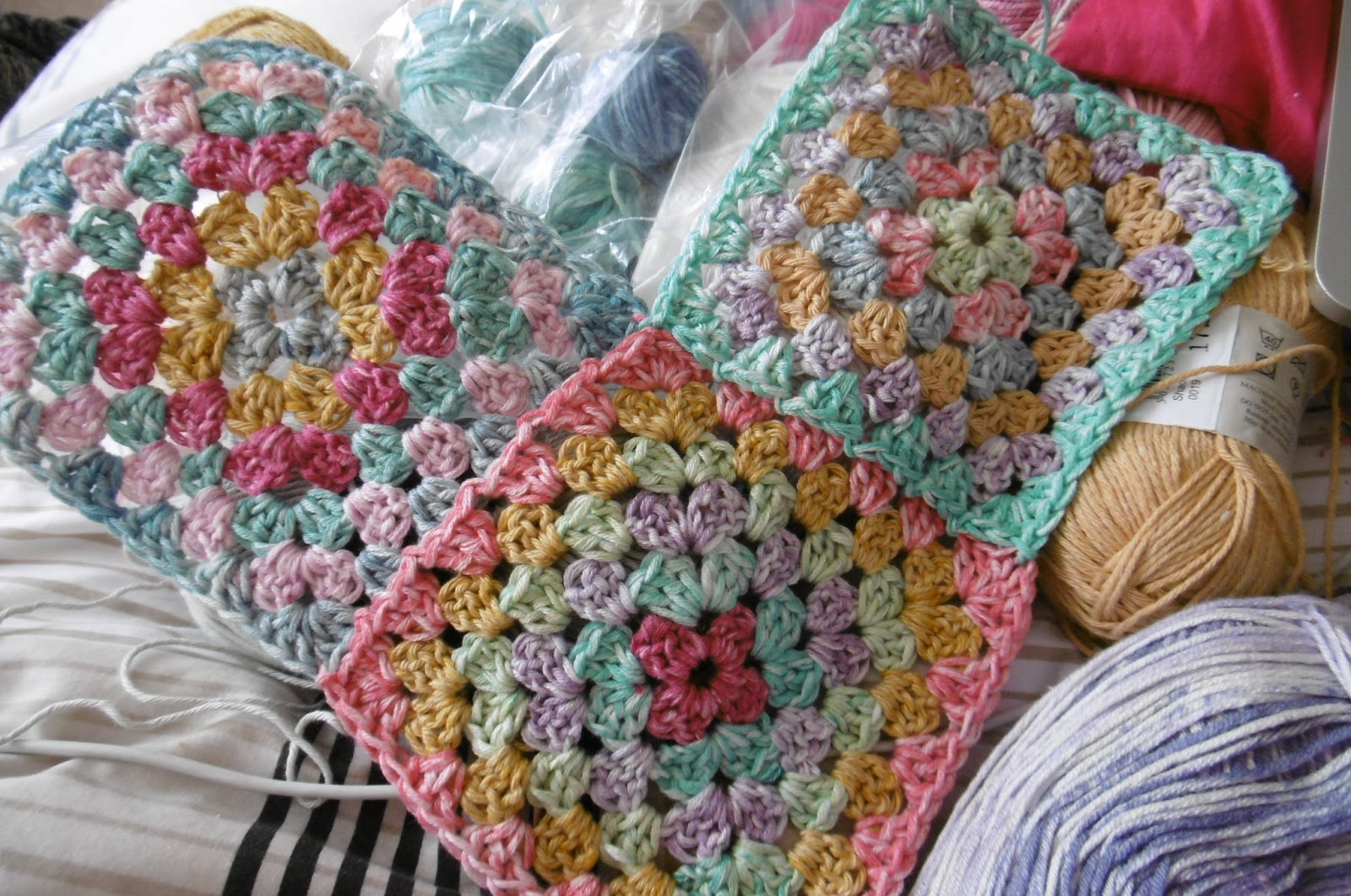 Susan Pinner: STONE WASH YARNS and PIXEL BLANKETS