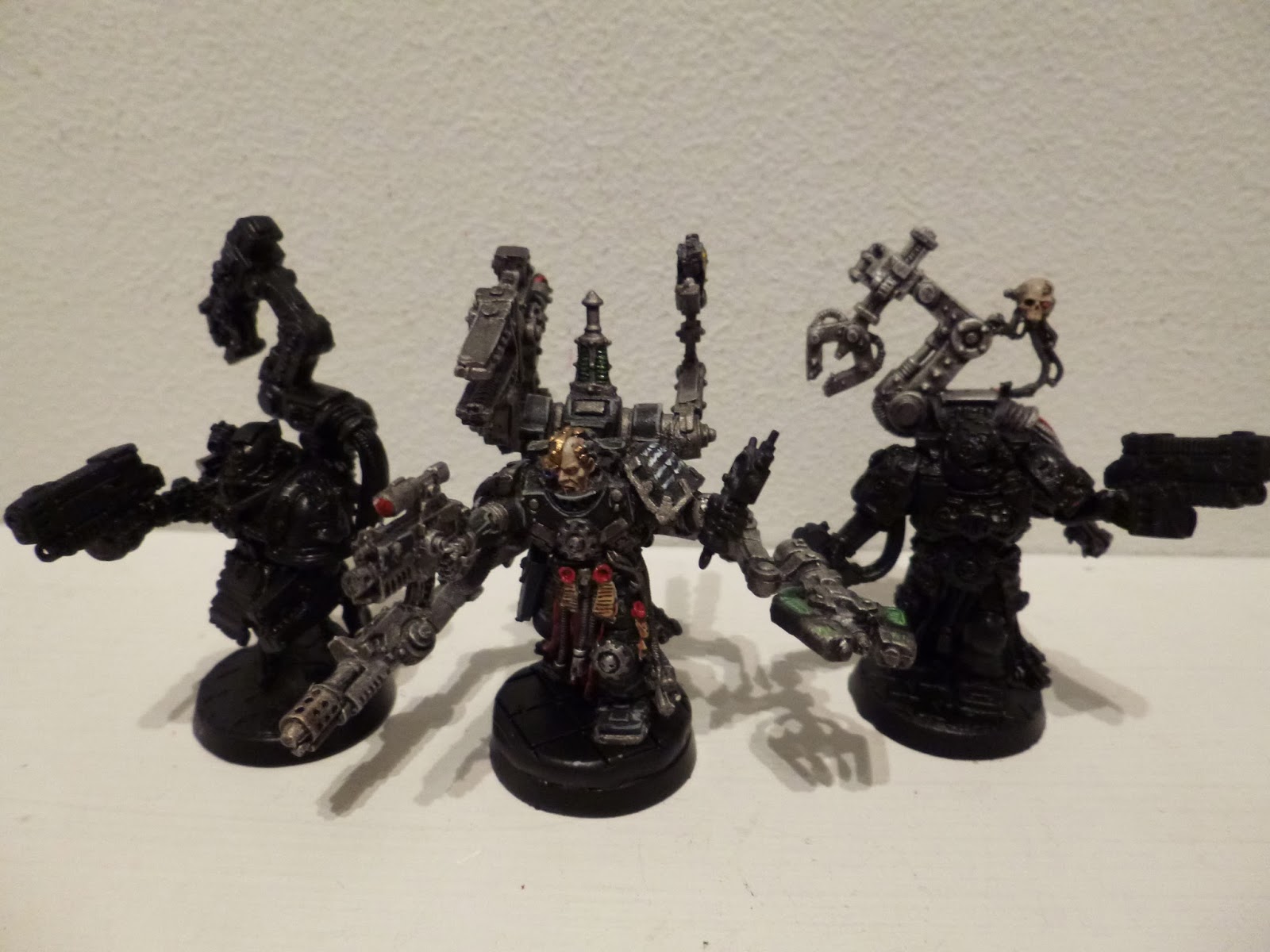 Index Astartes: New Iron Hands models join the army - honour guard ...
