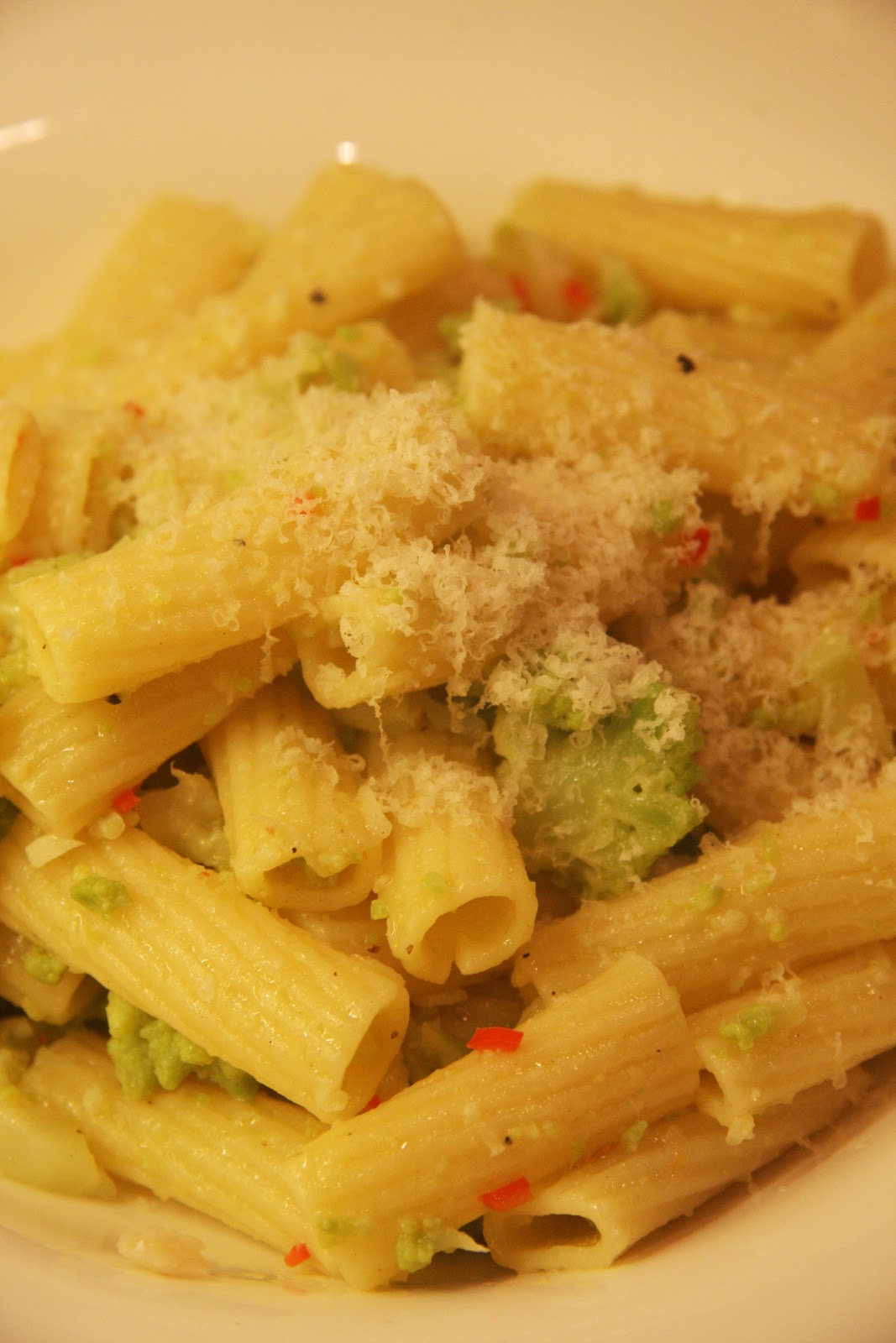 The Ginger Gourmand: Romanesco Cauliflower & Chilli Pasta