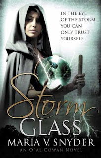 Saga Glass / Maria V. Snyder | Moonlight Vampire