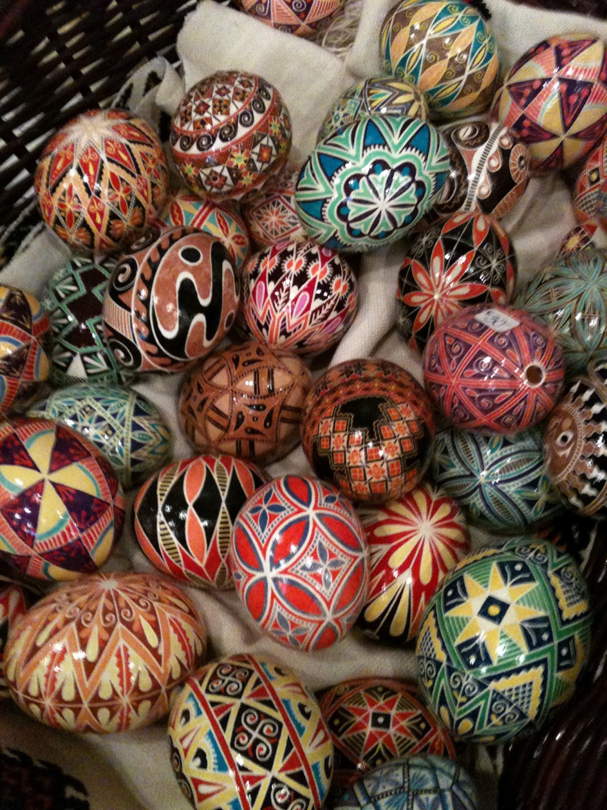 Good Books For Young Souls: PYSANKA: A UKRAINIAN CELEBRATION OF LIFE