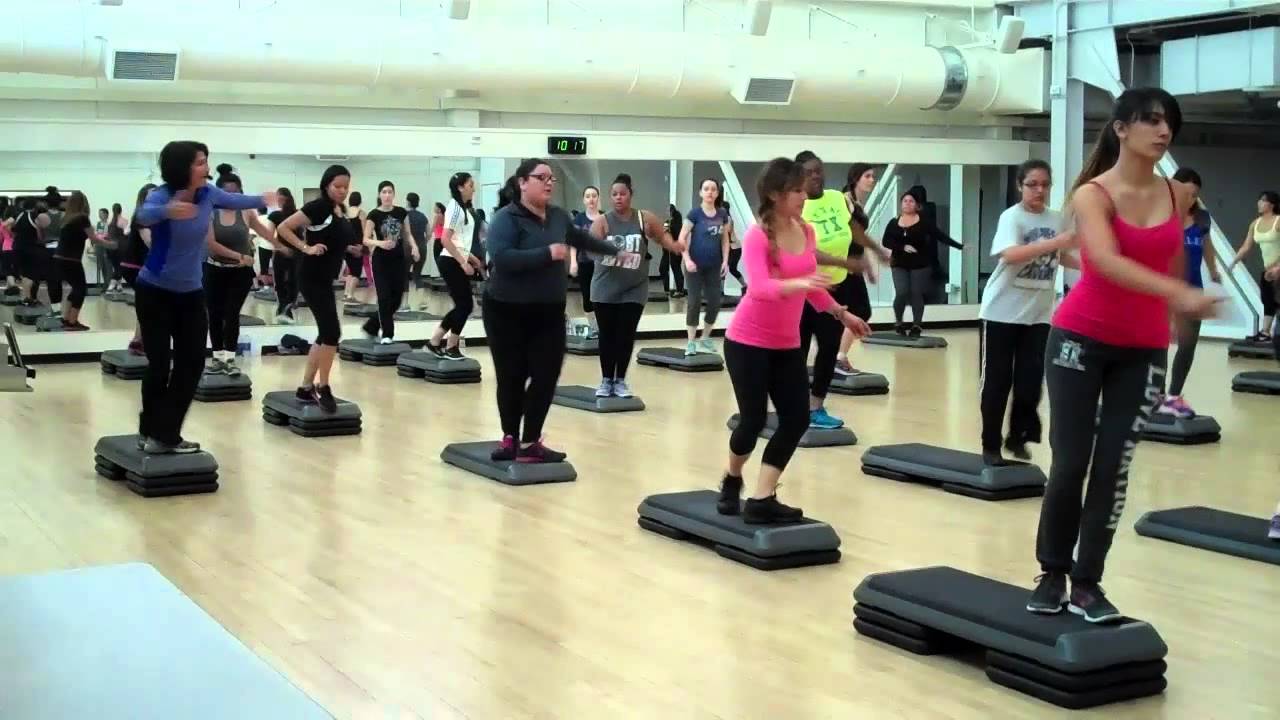 11 GERAKAN DASAR SENAM STEP KHUSUS TINGKAT PEMULA - POLA HIDUP SEHAT ...