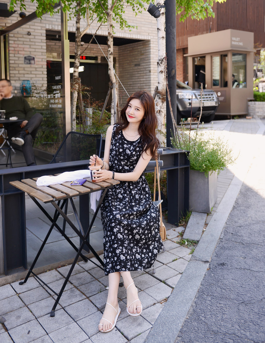 Kim Hee Jeong fashion 05-2017