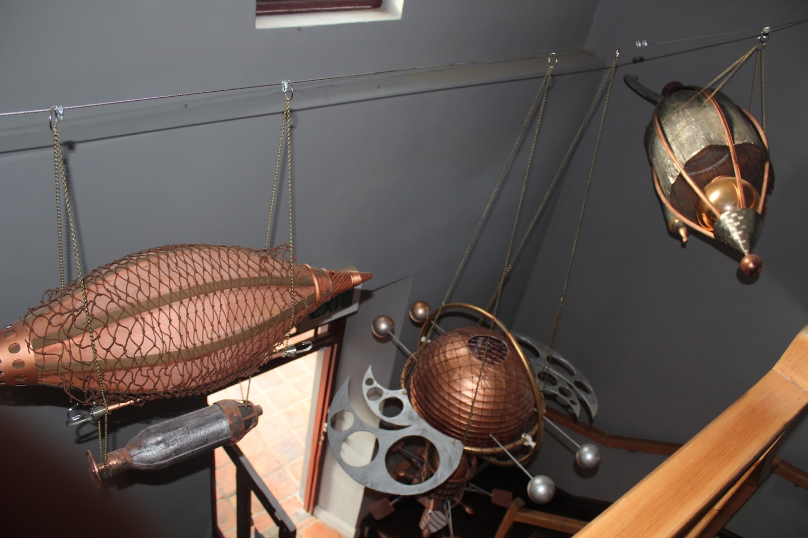 Bella's Creative Space: Steam Restaurant Part 4 "The mini Airships Gondola"