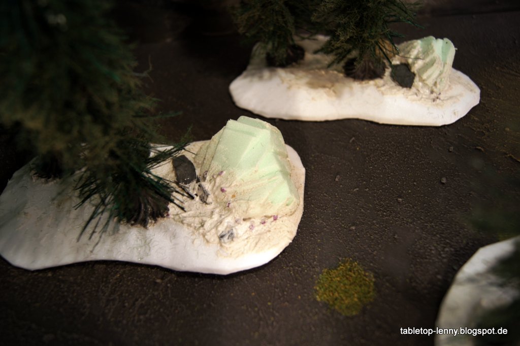 Tabletop-Lenny: Planting model trees for a tabletop forest scenery