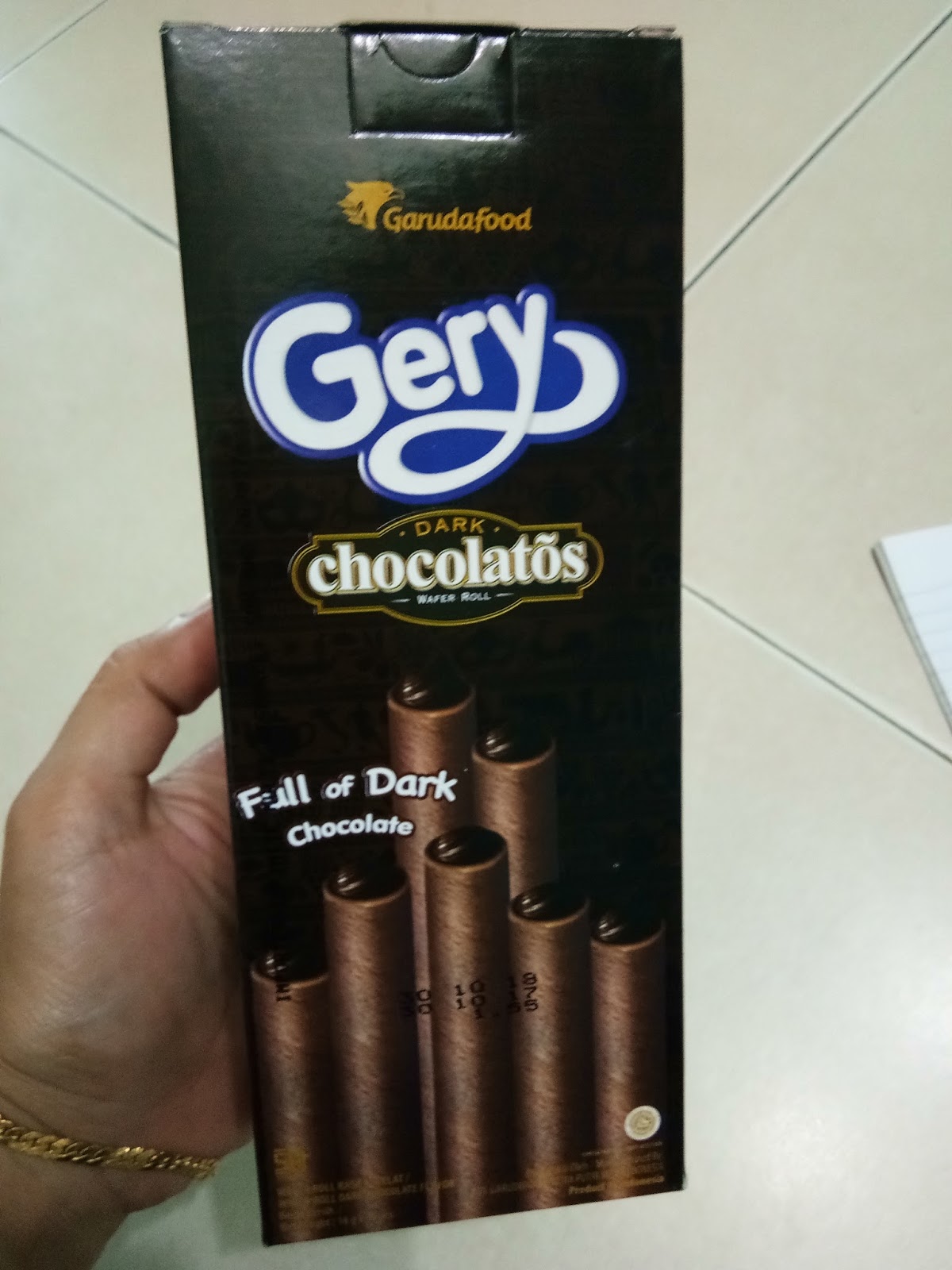 Biskut Gery Dark Chocolatos yang sedap!