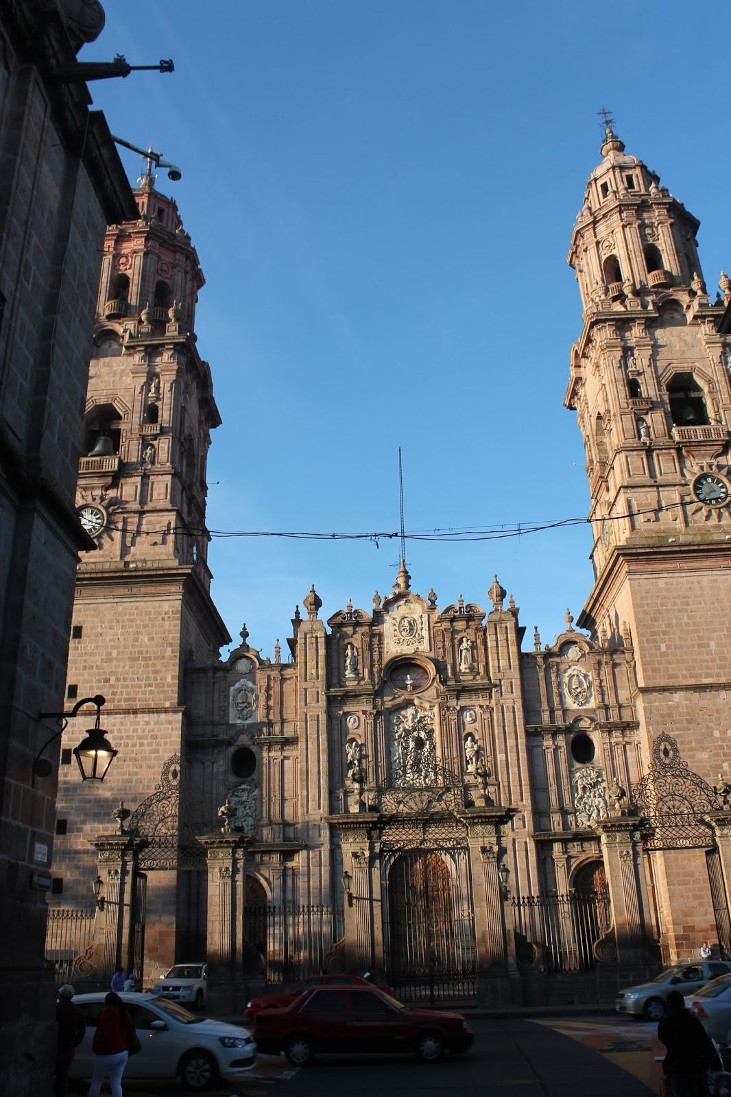 Road of Faith and Art / Camino del Arte Sacro: La Catedral de Morelia ...