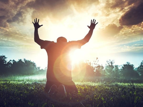 CLAMA A DIOS - Oraciones Poderosas y Milagrosas