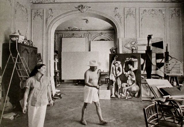 MONDOBLOGO: picasso in his studio villa "la californie"