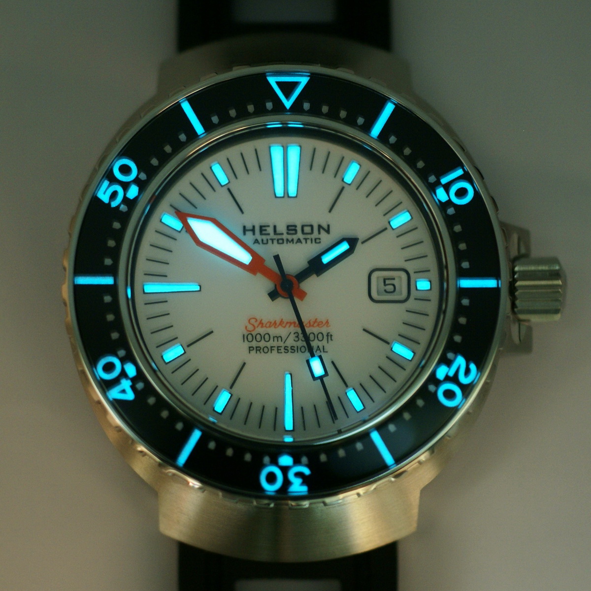 Helson Sharkmaster 1000m white dial - Time Talk - Time Tech Talk ...