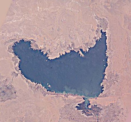 Stretching the Boundaries: The decreasing level of Toshka Lakes seen ...