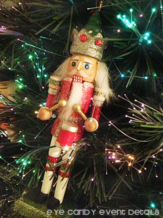 Eye Candy Creative Studio: {HOME} Man Cave Christmas Decor + OSU Tree