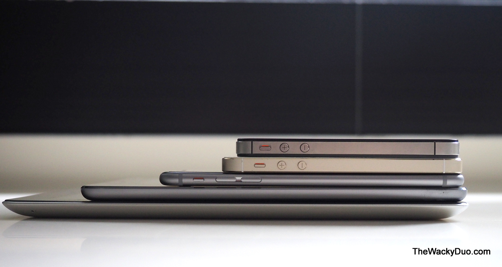 iPhone 6 Plus : Size comparison - TheWackyDuo.com - Singapore Lifestyle ...