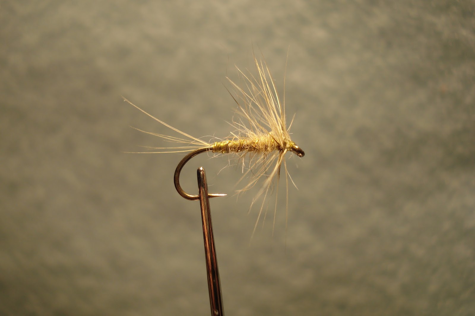 SOFT HACKLES, TIGHT LINES: Light Hare's Hackle