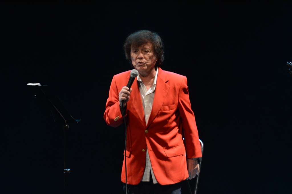 Nicky Jones se presentó en el Teatro Municipal ~ La Mirada de Quilmes Oeste