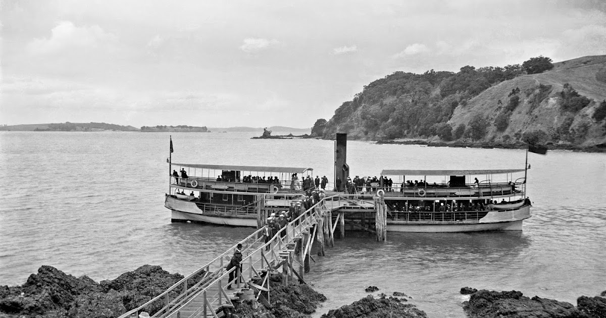 History in Photos: Steamships