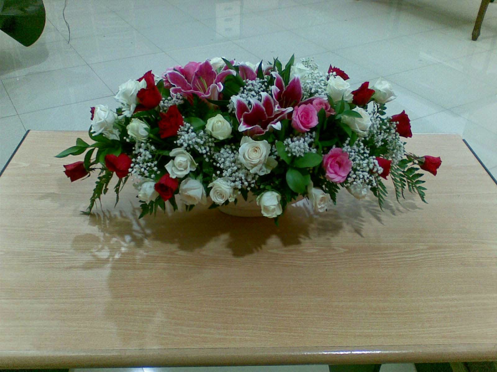 Rangkaian Bunga Bunga Meja has Jakarta